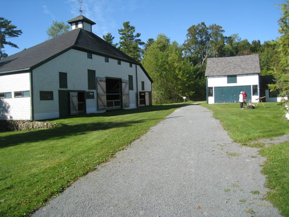 Painting at Uniacke Estate Museum Park | Donna's Gallery